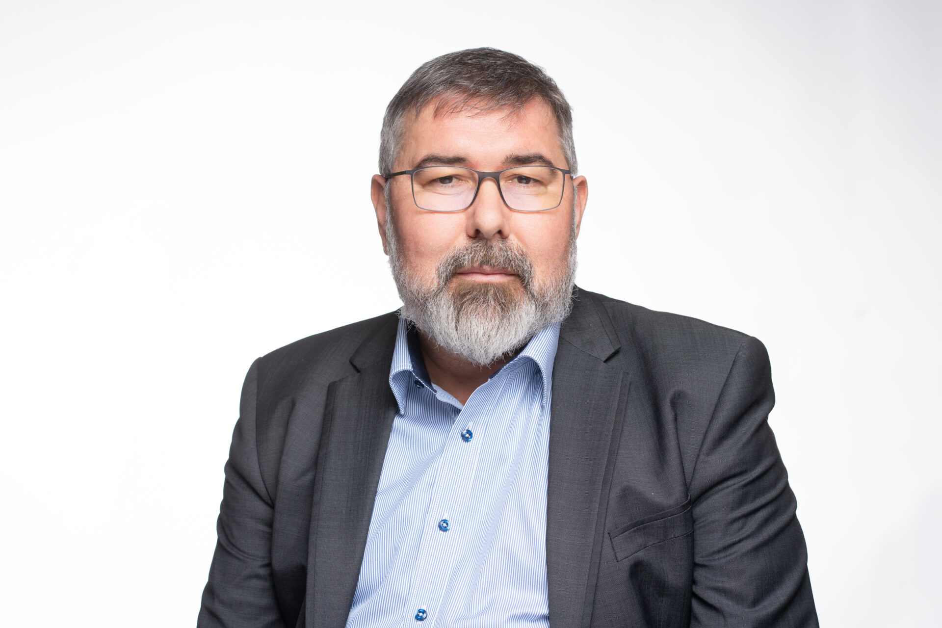 O nás | Avenier